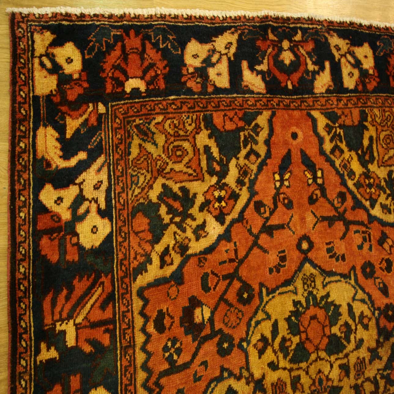 Red 5' 1 x 9' 9 Hand Knotted Shiraz Persian Wool Rug | eSaleRugs