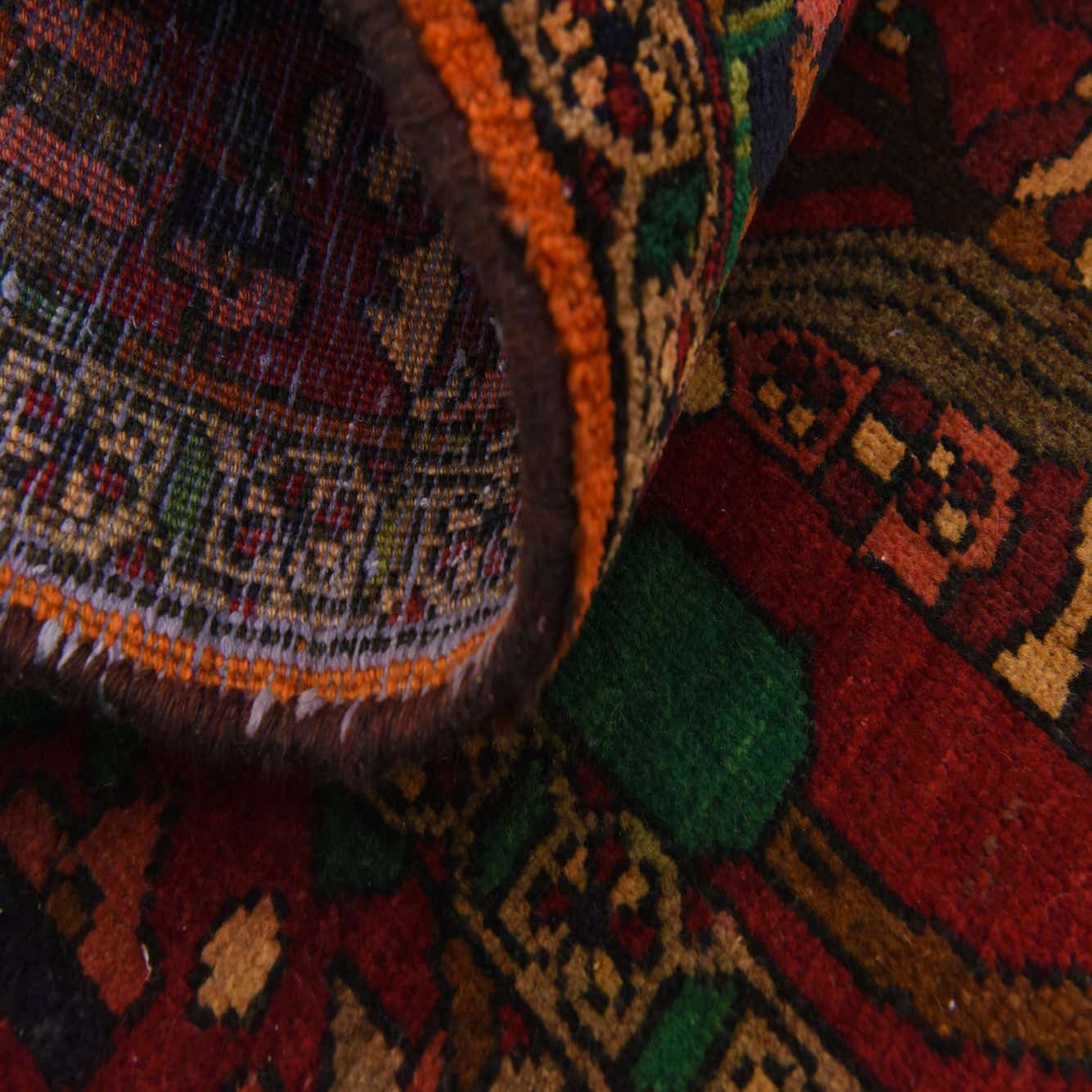 Red 5' 7 x 7' Bakhtiar Persian Rug | eSaleRugs