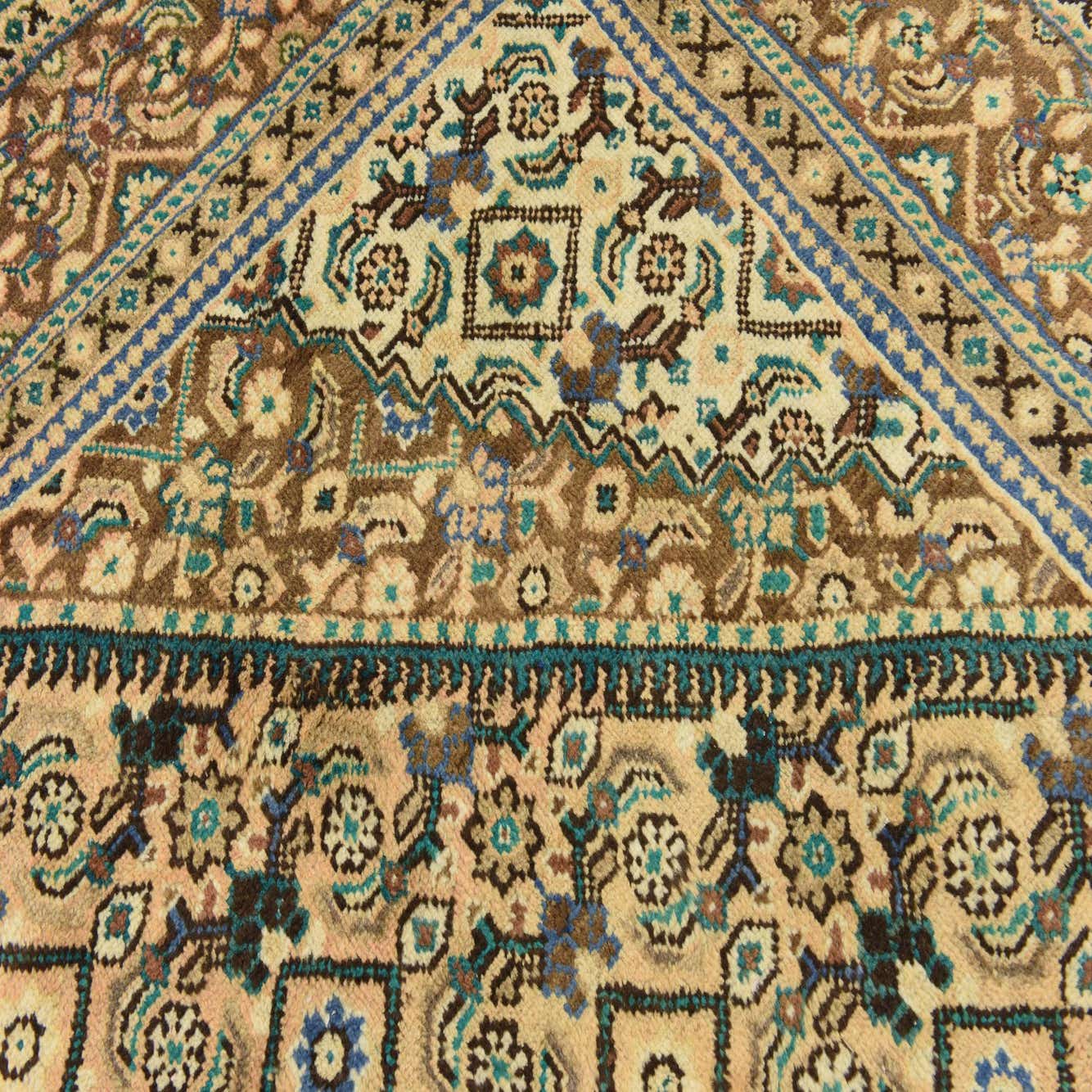 Peach 9' 9 x 13' 5 Farahan Persian Rug | Rugs.com