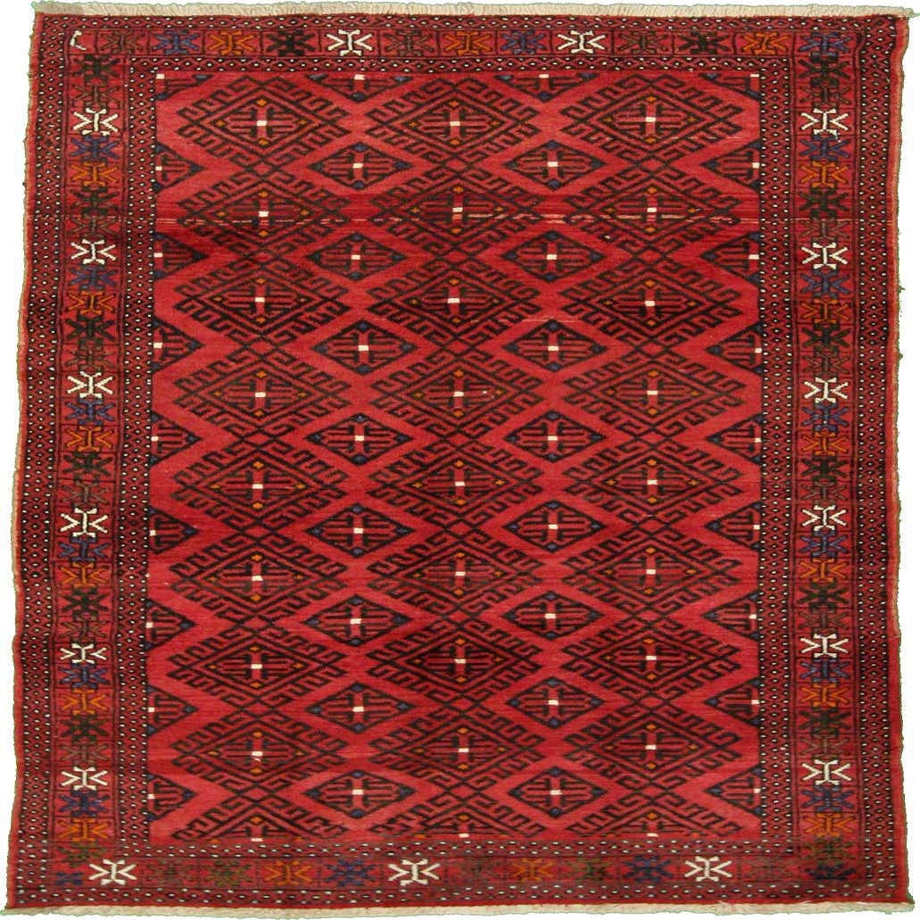 Red 4' 11 x 9' 3 Hand Knotted Shiraz Persian Wool Rug | eSaleRugs