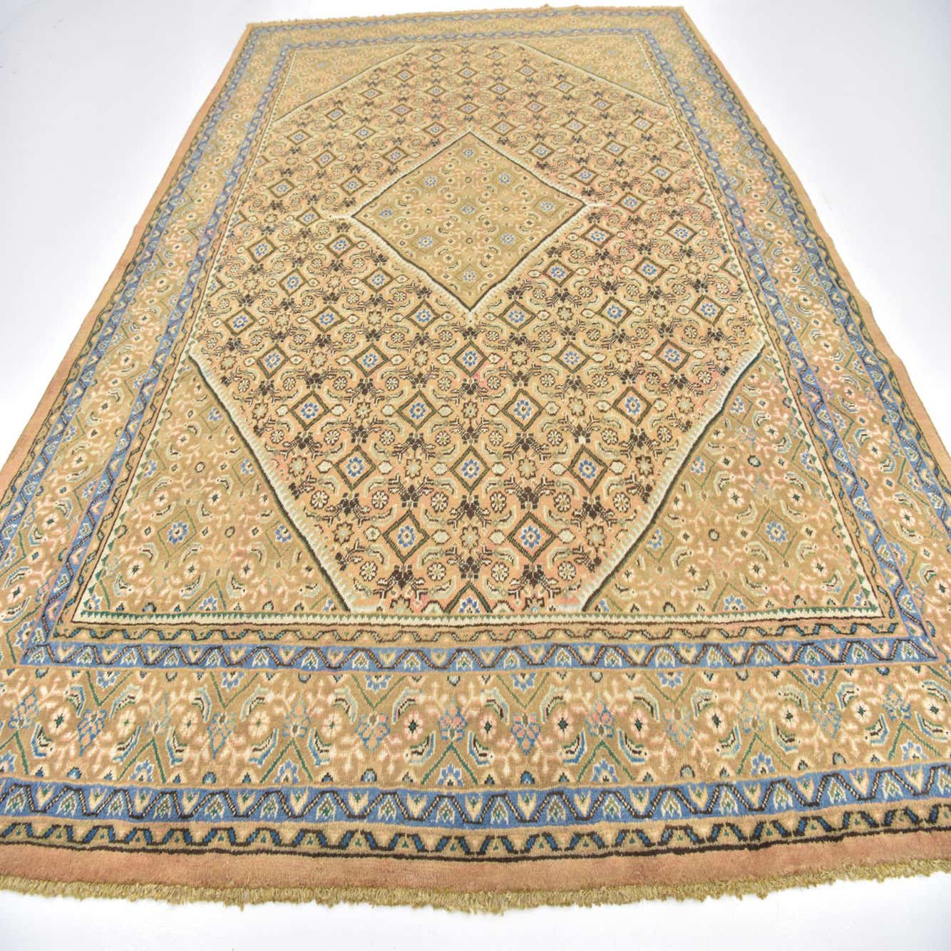 Peach 10' x 13' 5 Farahan Persian Rug | Rugs.com