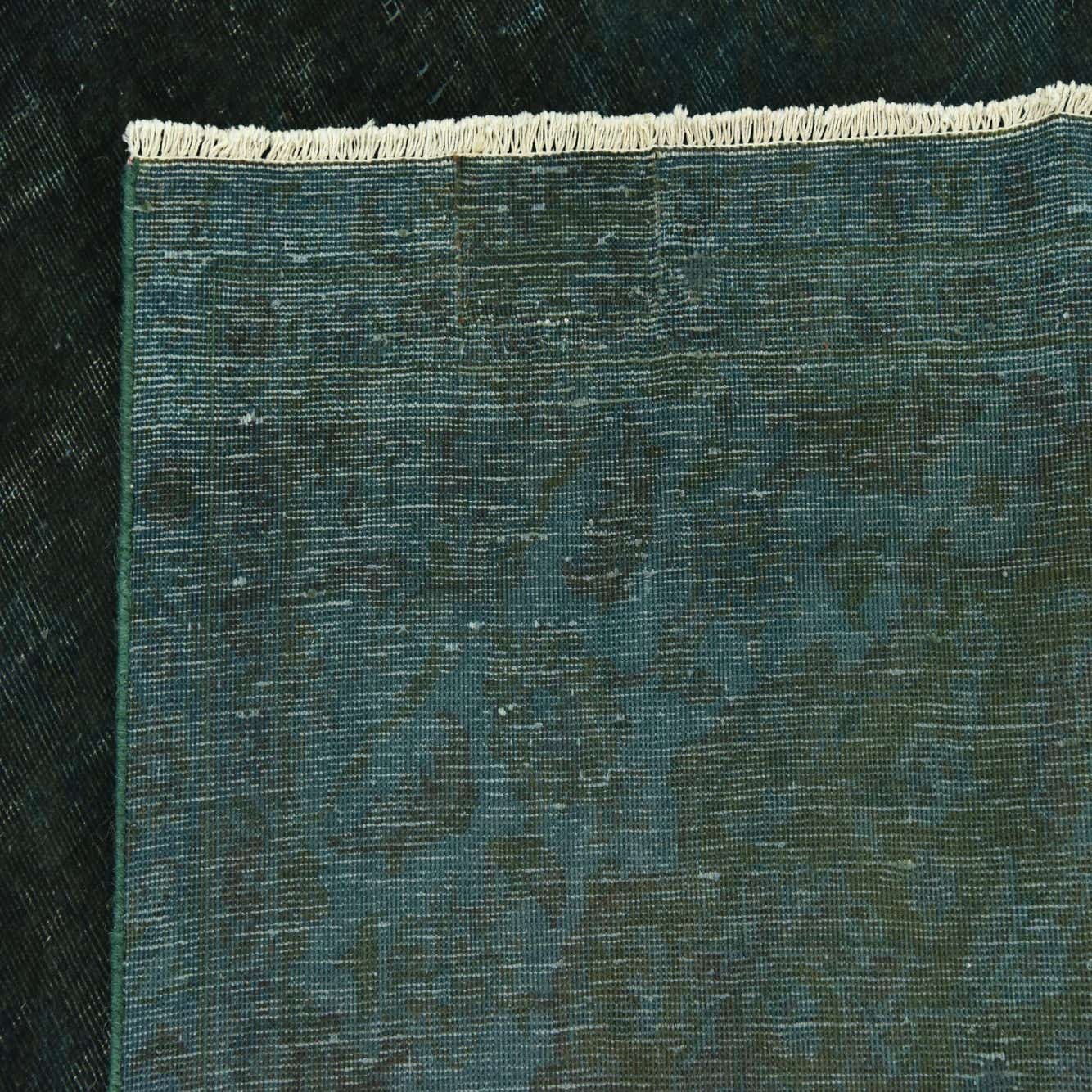 Hunter Green 6' 4 x 10' 2 Ultra Vintage Persian Rug | Rugs.com