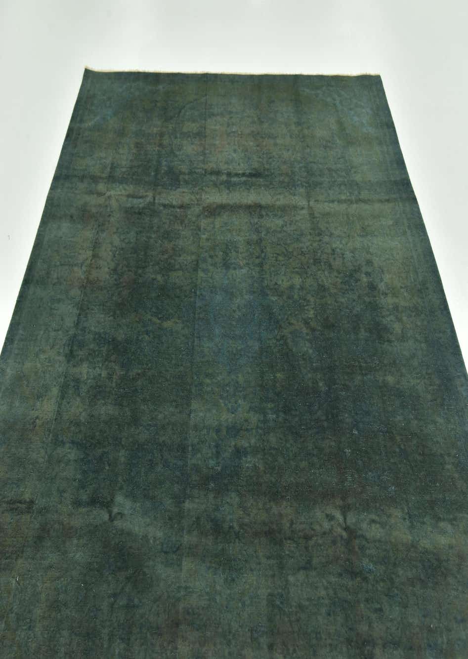 Hunter Green 6' 4 x 10' 2 Ultra Vintage Persian Rug | Rugs.com