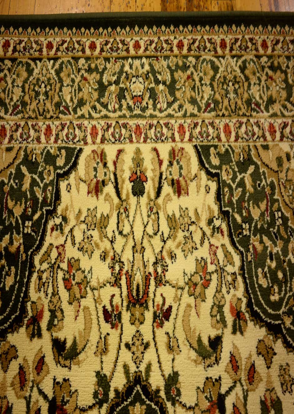 Ivory 5' x 7' 7 Kashan Design Rug | eSaleRugs