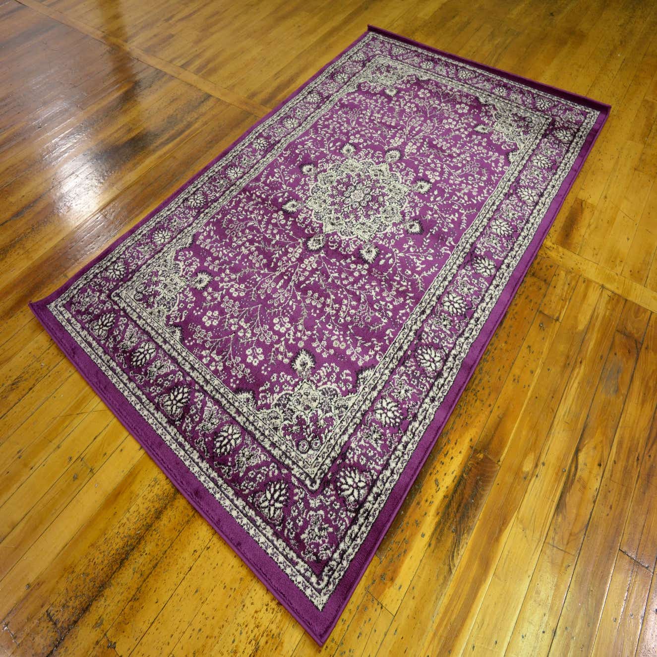 Purple 5' 3 x 8' 2 Isfahan Design Rug | eSaleRugs