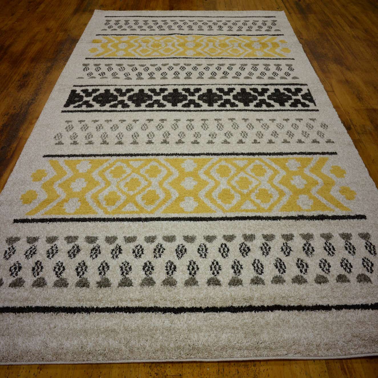 Beige 9' x 12' Luxe Frieze Rug | eSaleRugs