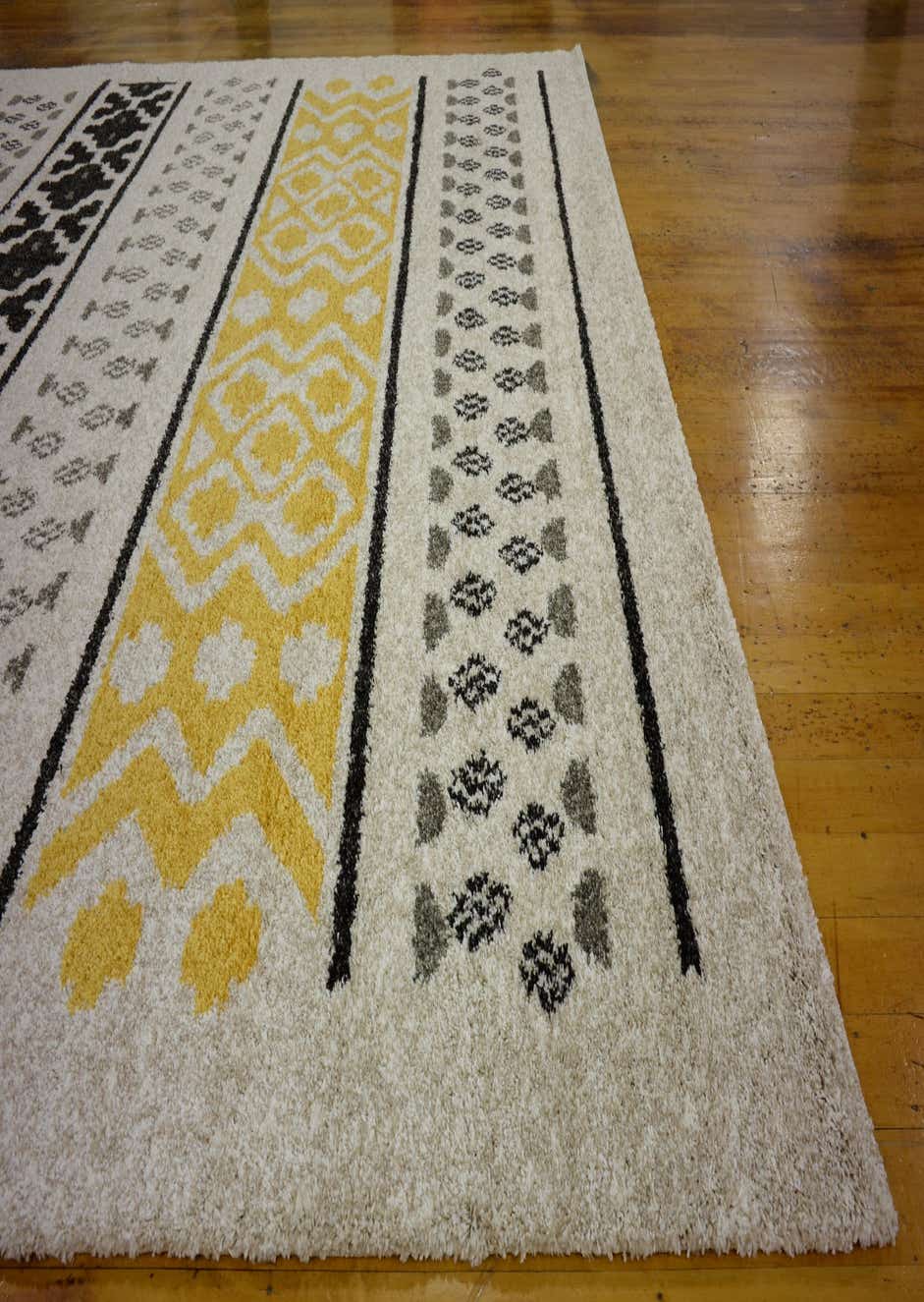 Beige 9' x 12' Luxe Frieze Rug | eSaleRugs