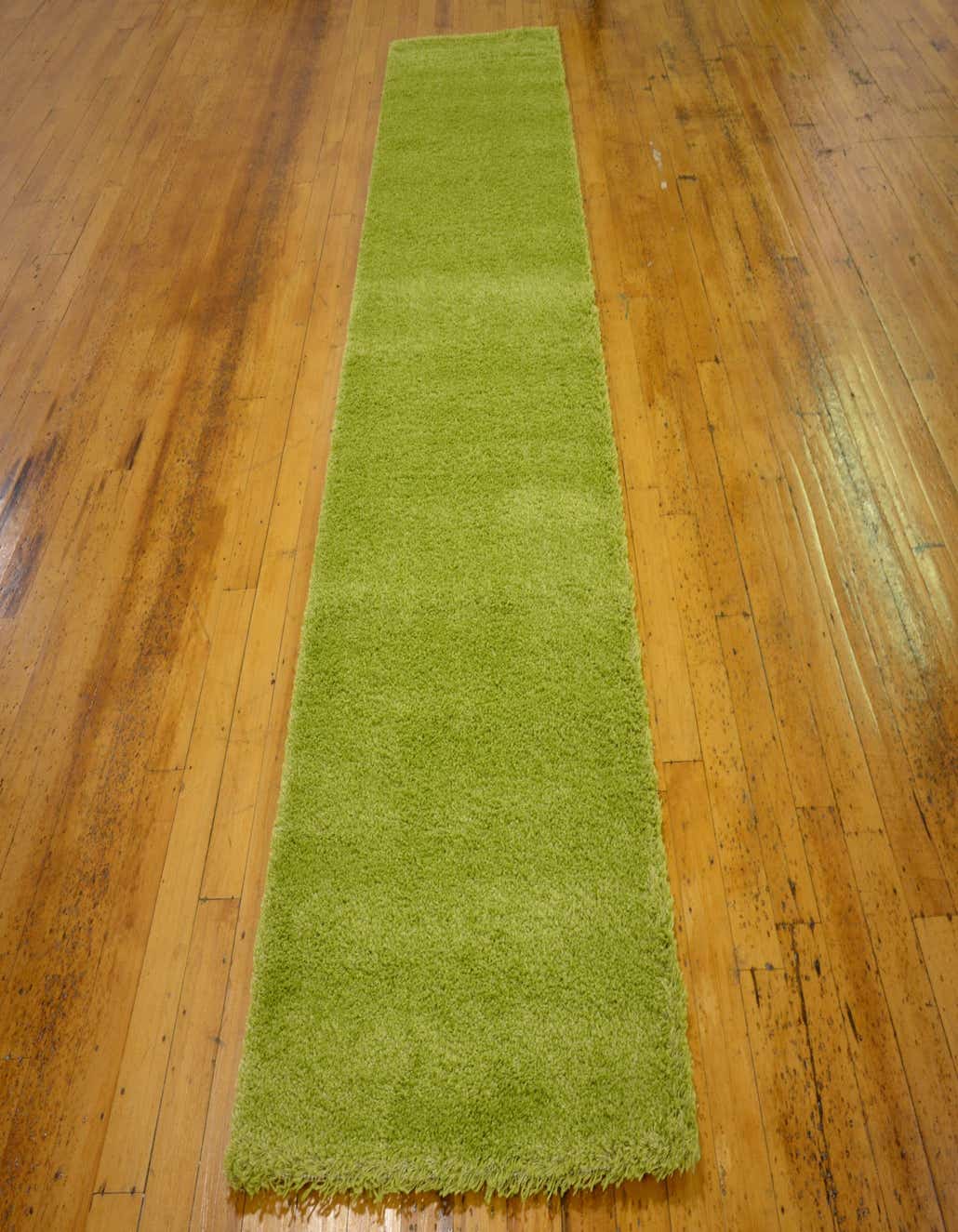 Green 2' 7 x 9' 10 Solid Shag Runner Rug | eSaleRugs