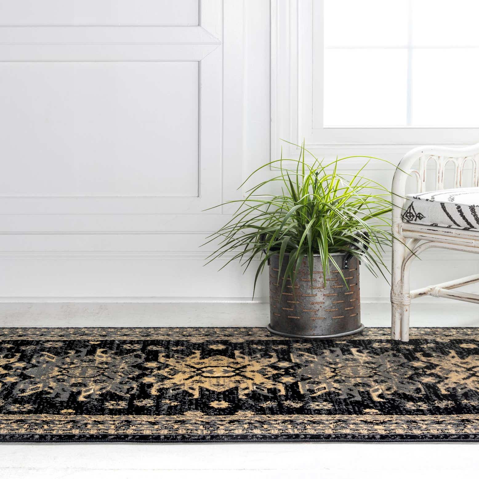 Black 2' 7 x 10' Heriz Design Runner Rug | eSaleRugs