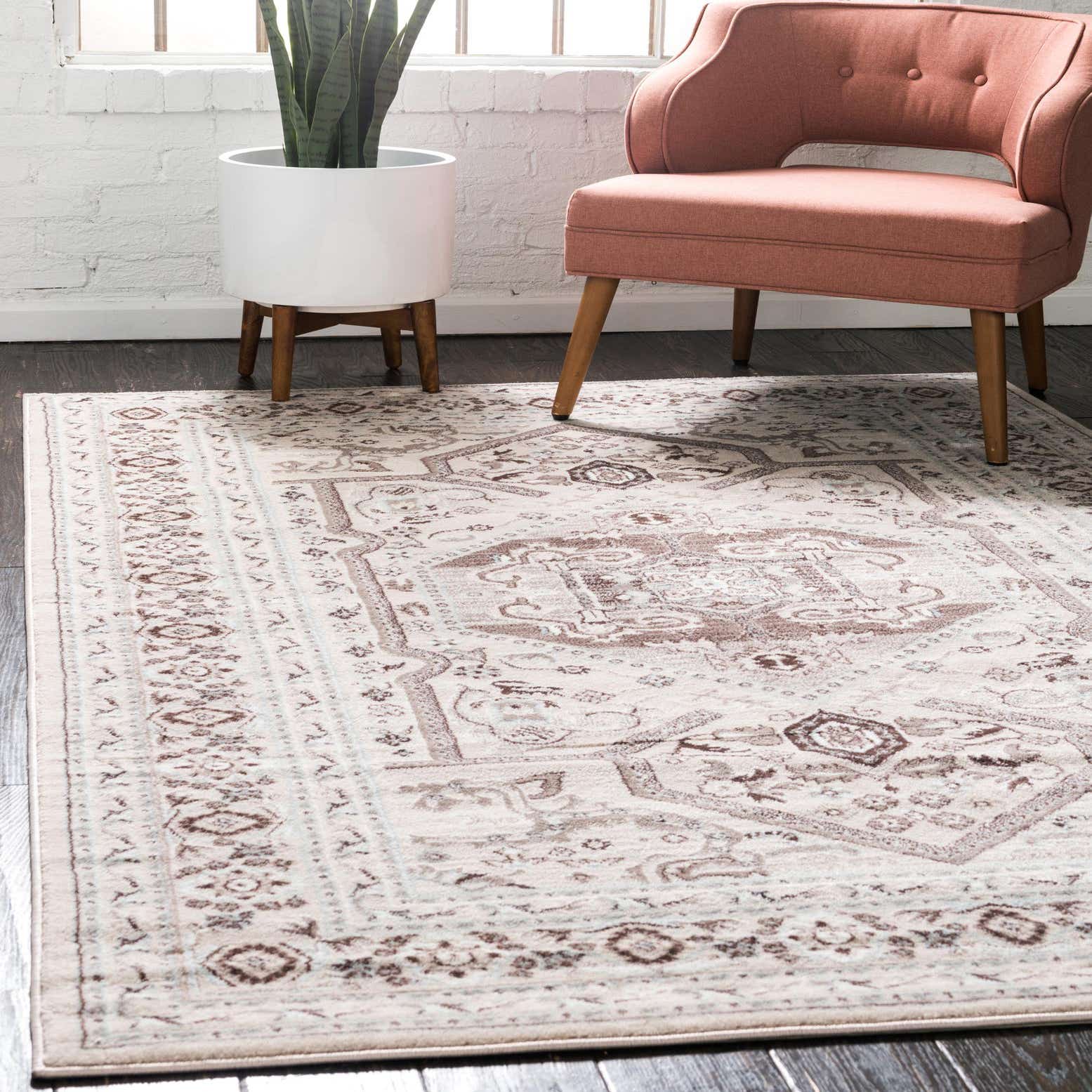 Beige 9' 10 x 13' Heriz Design Rug | eSaleRugs
