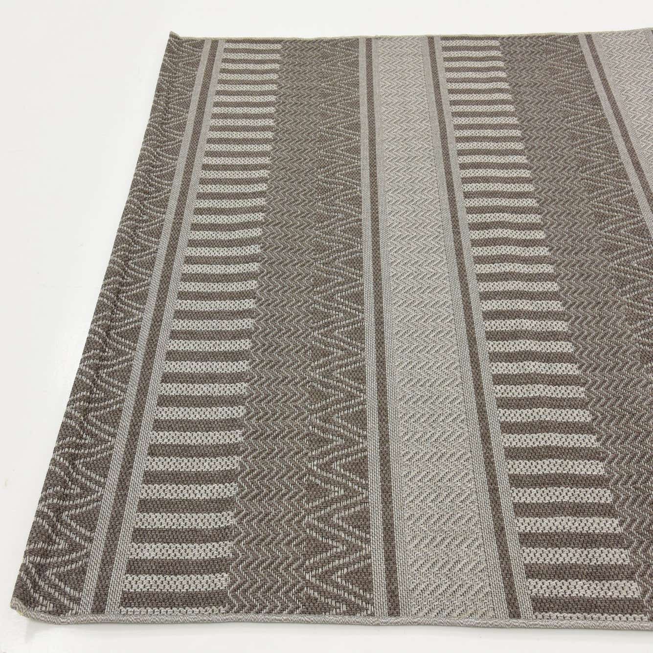 Dark Gray 5' 3 x 7' 7 Outdoor Indoor / Outdoor Rug | eSaleRugs