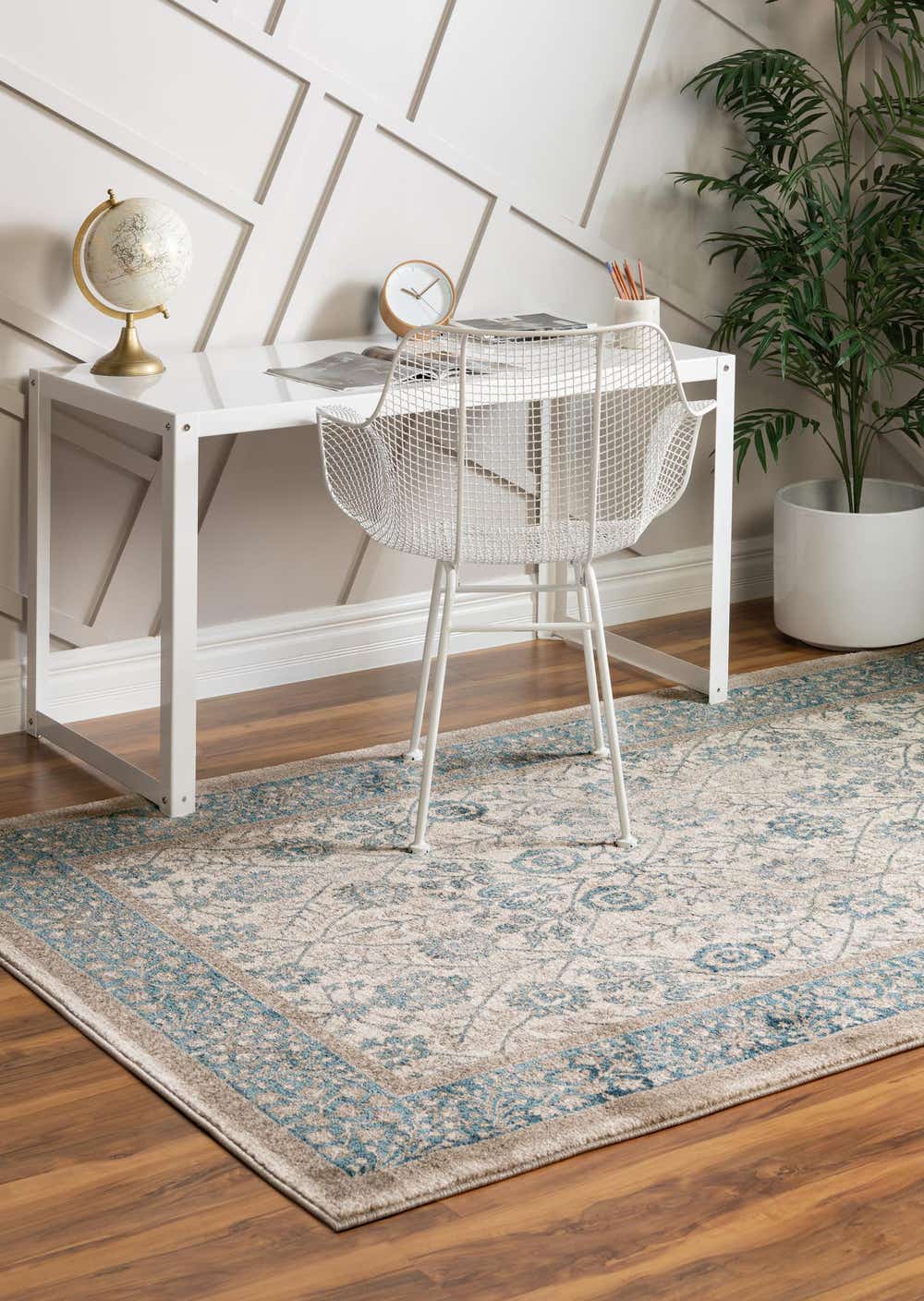 Cream 7' x 10' Vienna Rug | eSaleRugs