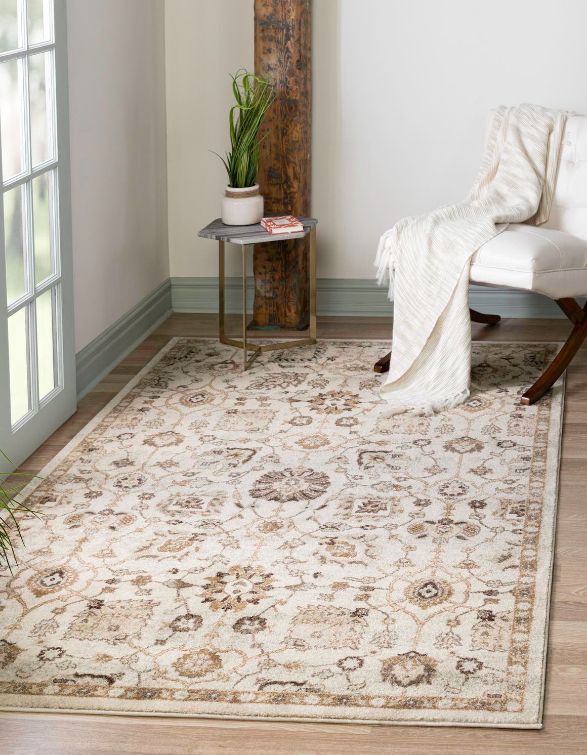 Ivory 8' x 10' Heritage Rug | eSaleRugs