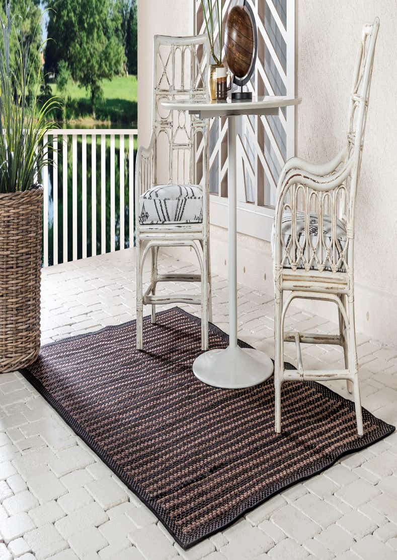 Brown 4' x 6' Outdoor Border Rug | eSaleRugs