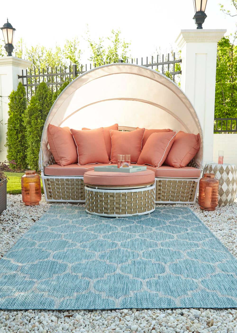 Aquamarine 8' x 11' 4 Outdoor Trellis Indoor / Outdoor Rug | eSaleRugs