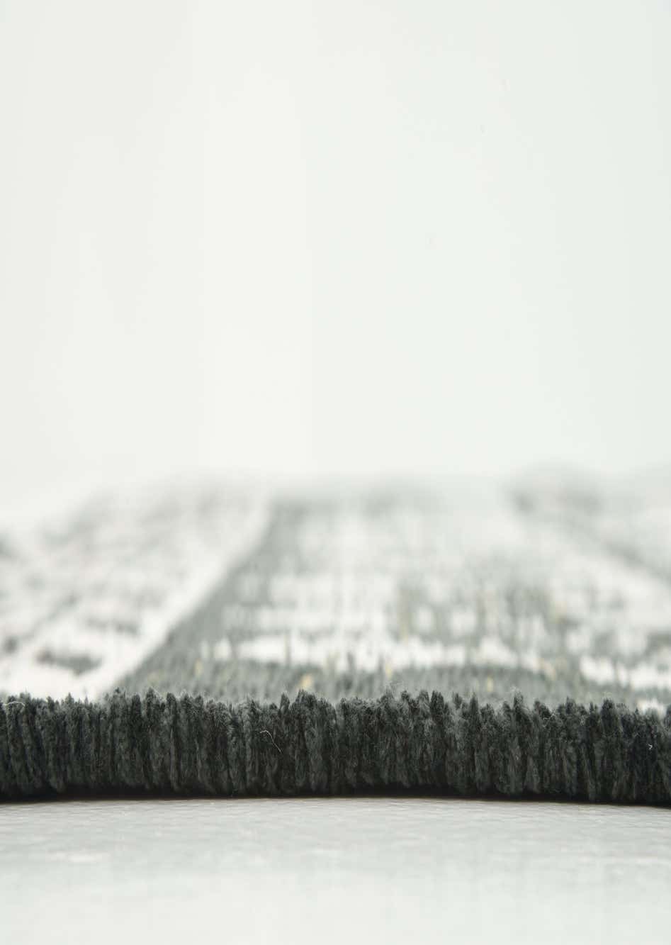 Ivory 7' x 10' Nomad Rug | eSaleRugs