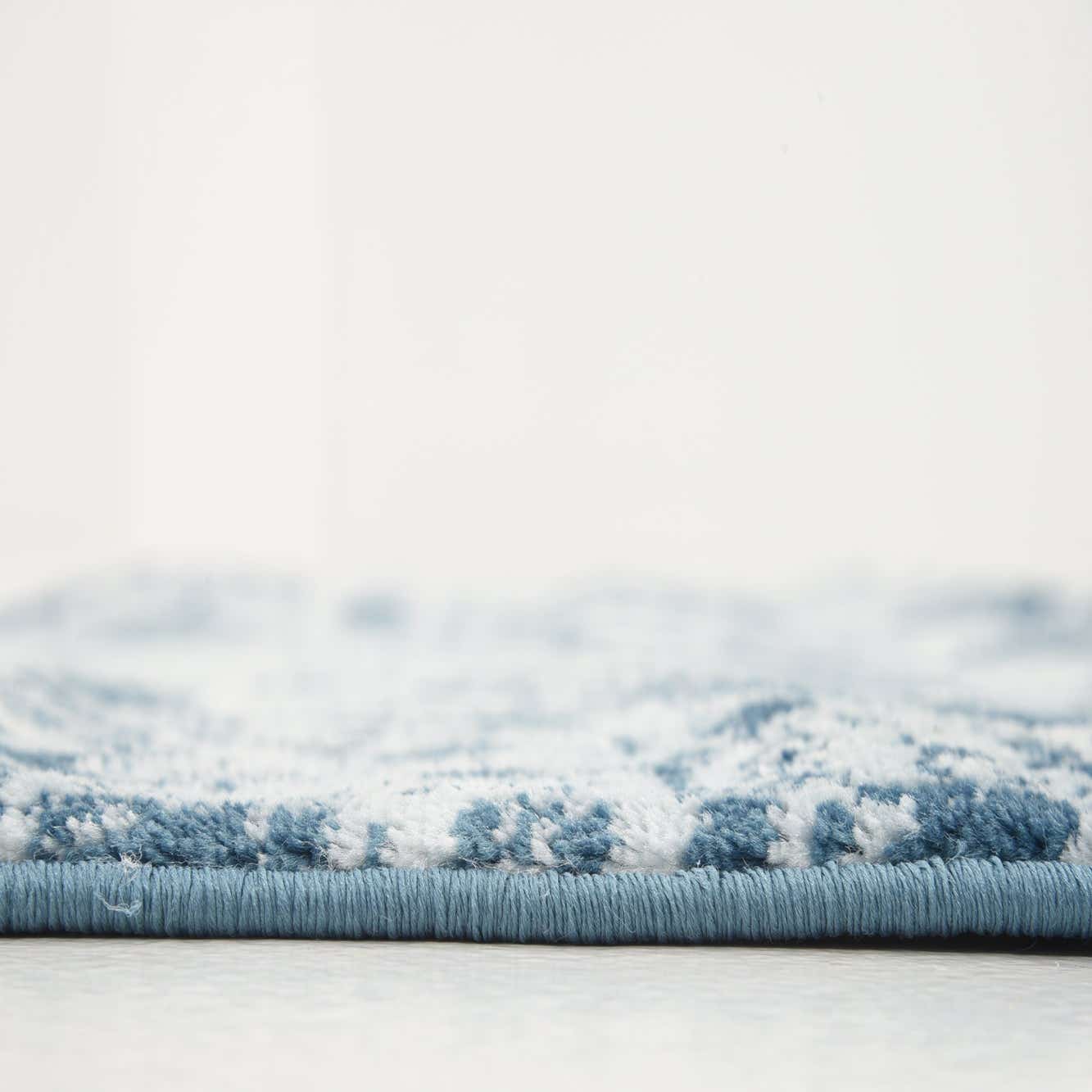 Blue 4' x 6' Courtyard Rug | eSaleRugs