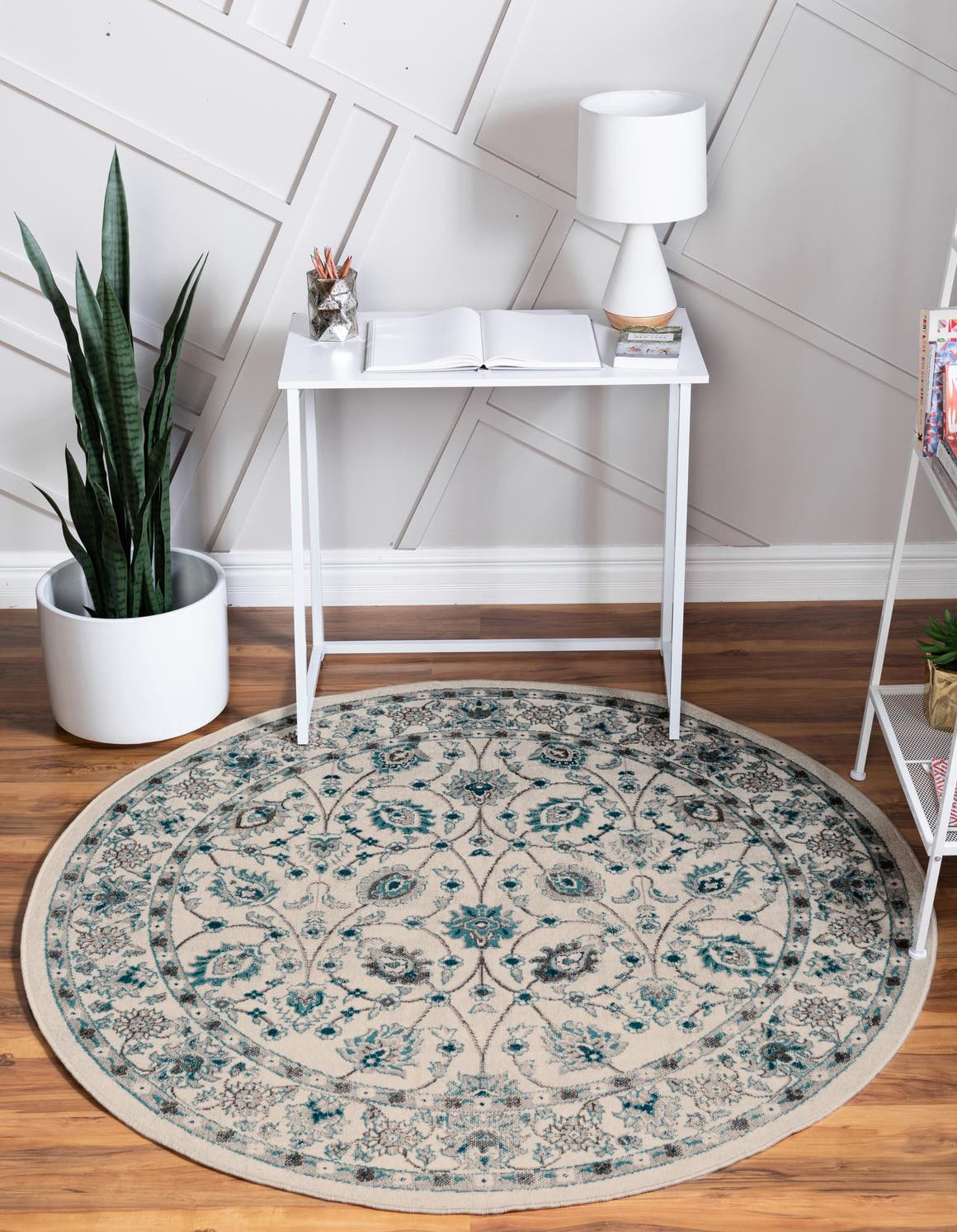 Ivory 5' x 5' Aarhus Round Rug | Rugs.com
